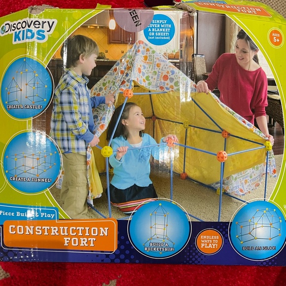 Discovery Kids | Toys | Discovery Kids Construction Fort Structure ...